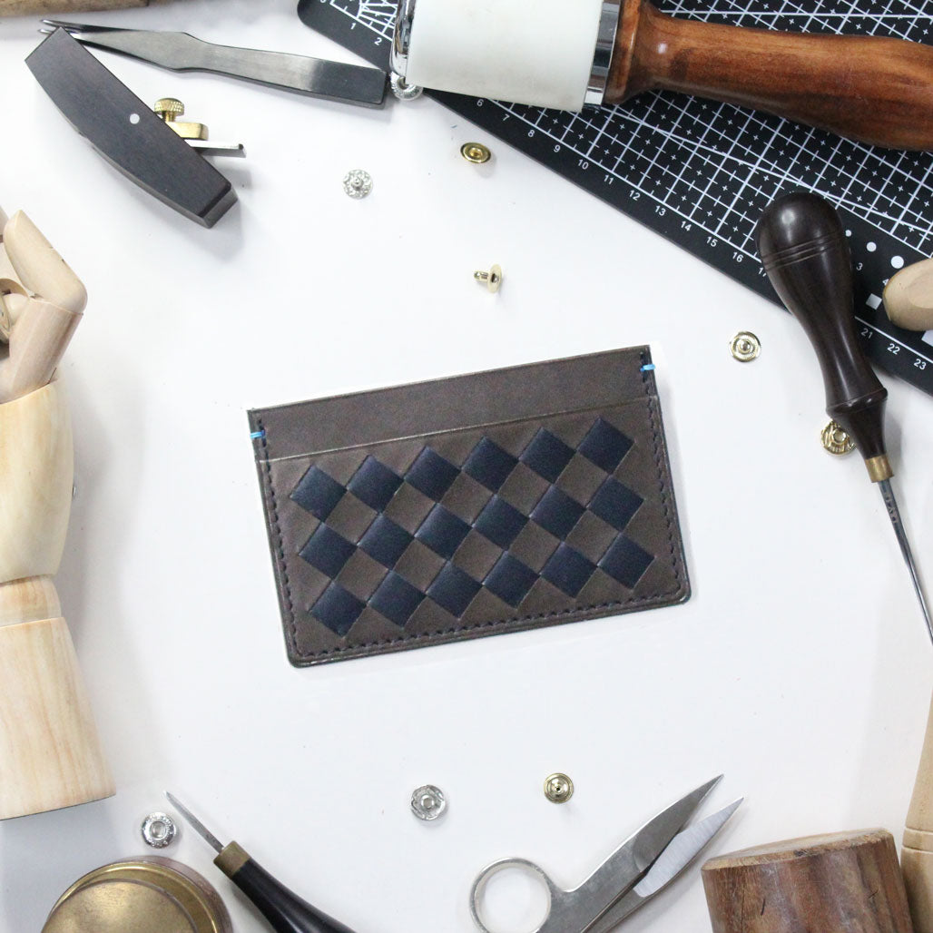 Leathercrafting Workshop: Weaved Cardholder – Hides and Thread